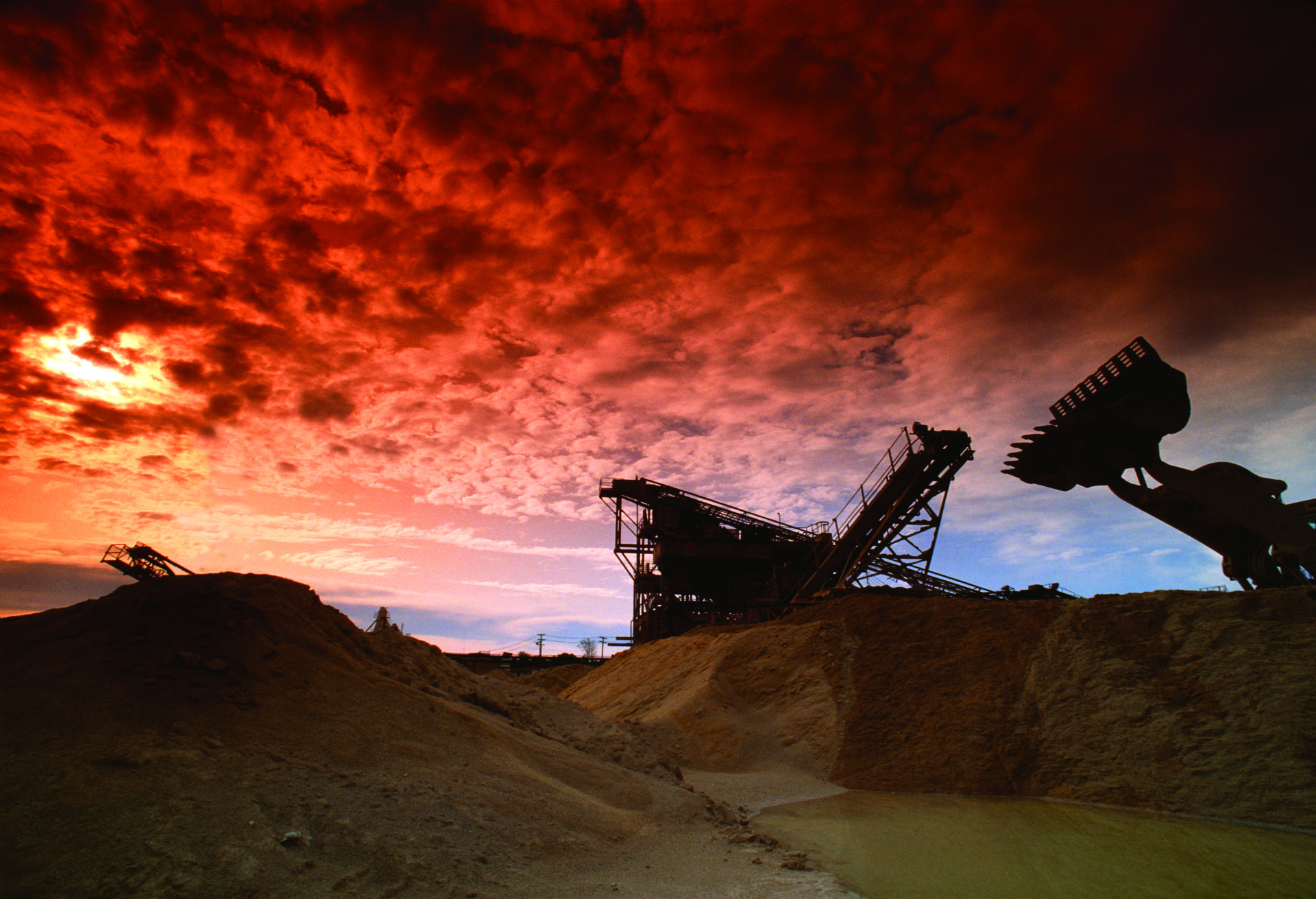 Standard Building Solutions - Standard Industries